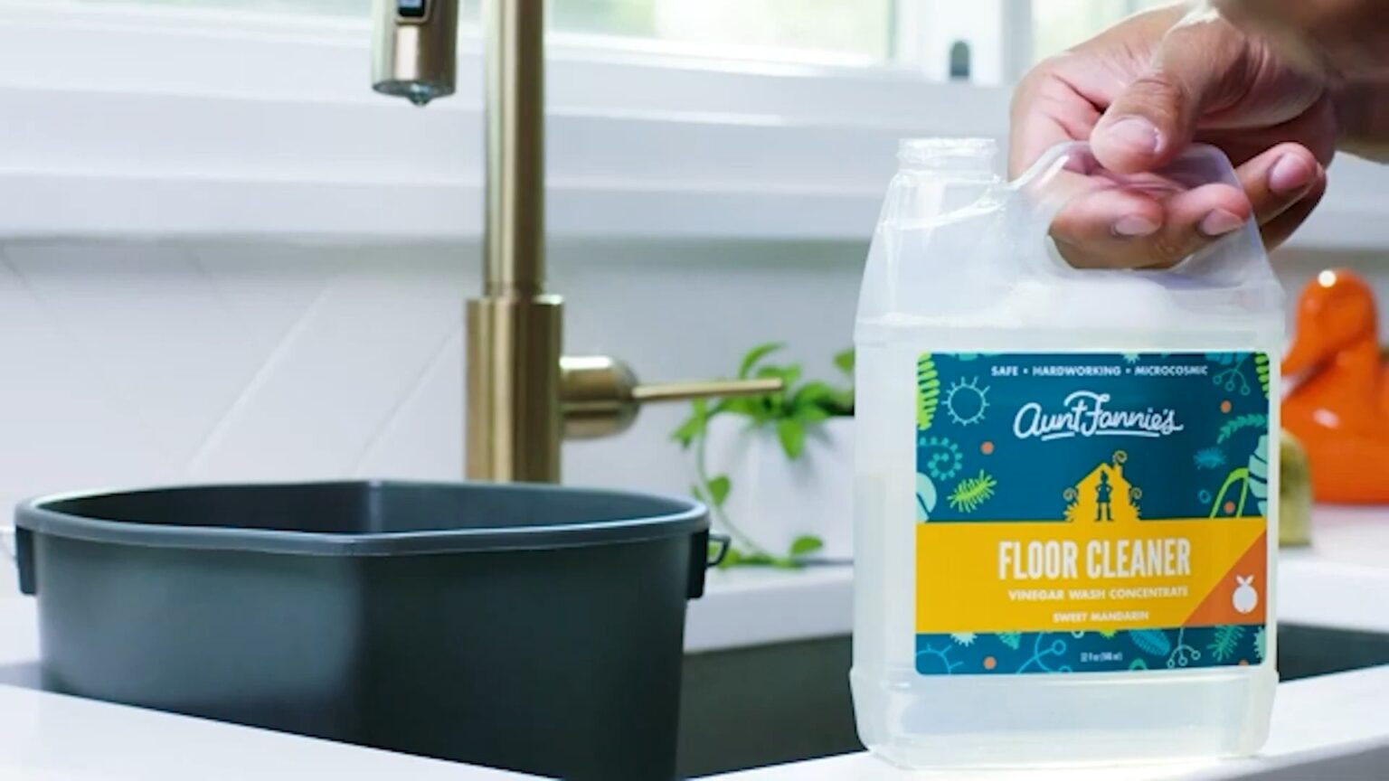 7 Non-Toxic Floor Cleaners: Safe Options for a Healthier Home - Because ...